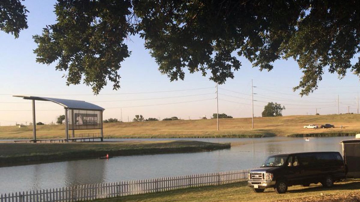 Identifican como hispano a persona ahogada en el río Trinity en Fort ...