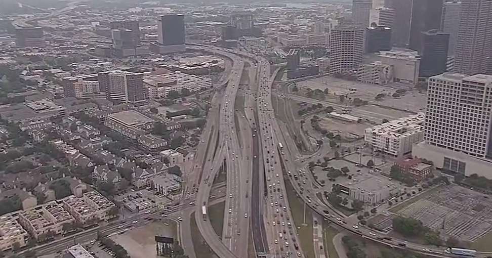 Analizan el futuro de la I-345 en Dallas – Telemundo Dallas (39)