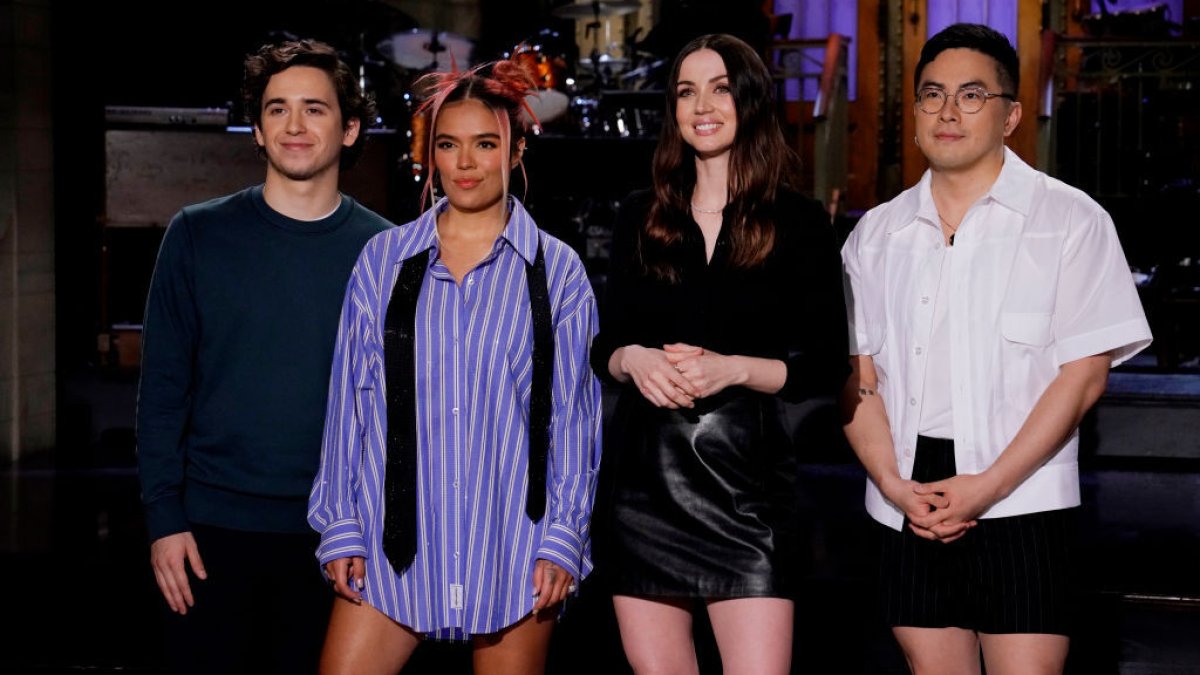 Karol G y Ana De Armas arrasan en Saturday Night Live – Telemundo ...
