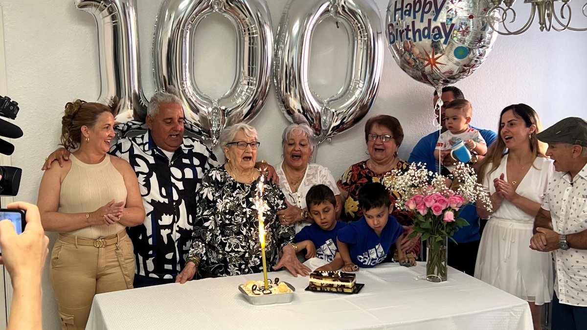 Televidente de Telemundo celebra sus 100 años de vida – Telemundo ...