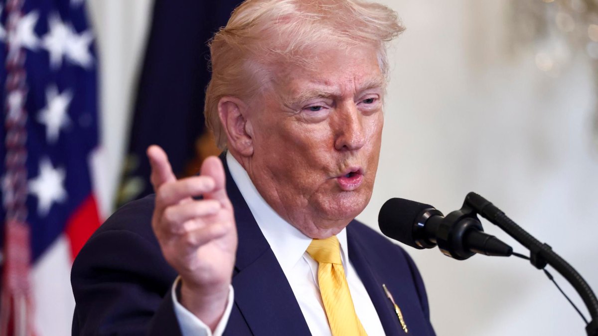Trump dice que el arresto del expríncipe Andrew es muy malo para la ...